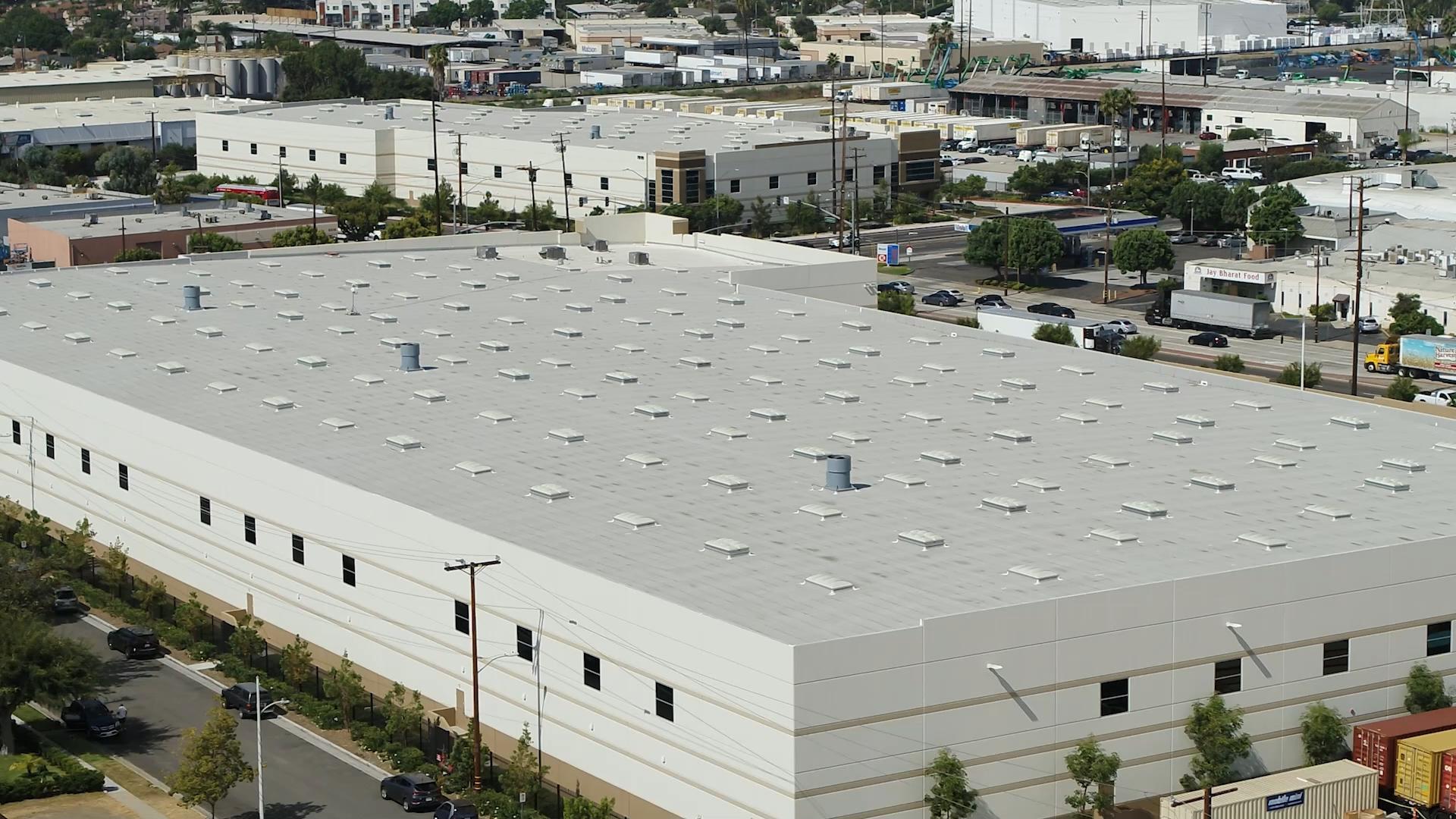 Best Industrial Daylighting Solutions | ACRALIGHT SOLAR